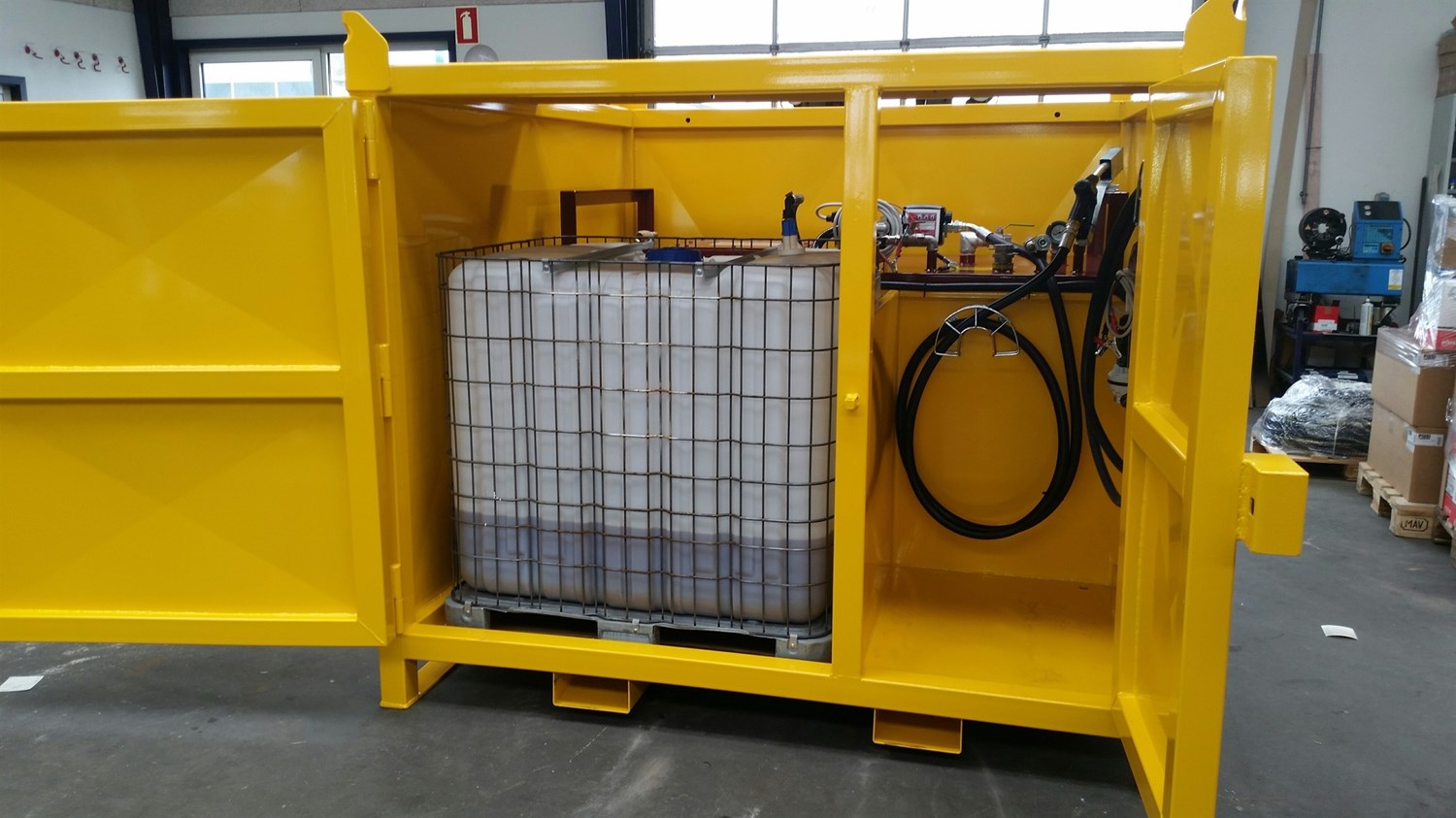 IBC tank i Thyholm | ADR tank til transport af farligt gods - Ring til os!